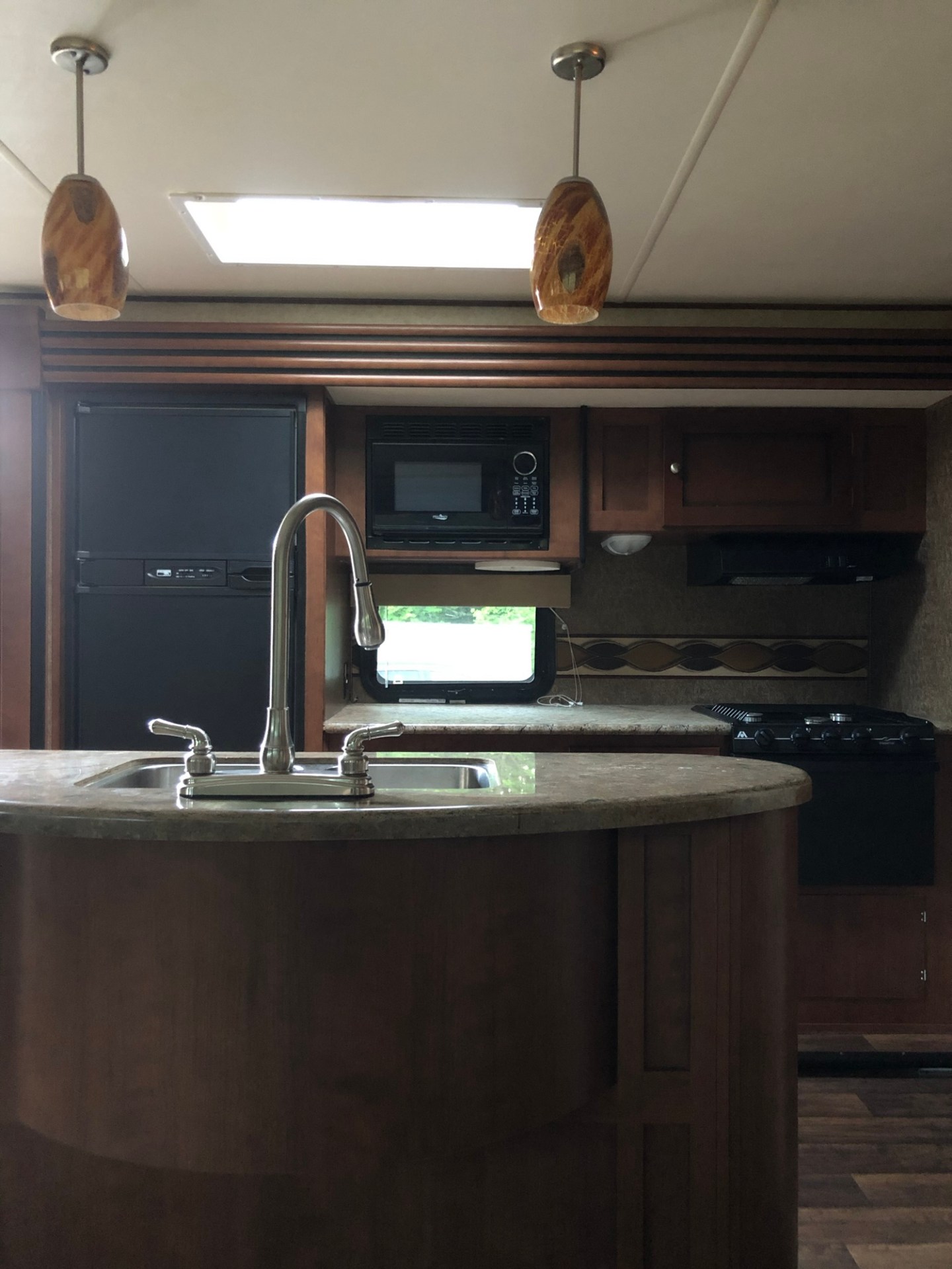 TRAVEL TRAILER BEFORE + AFTER – my divine home